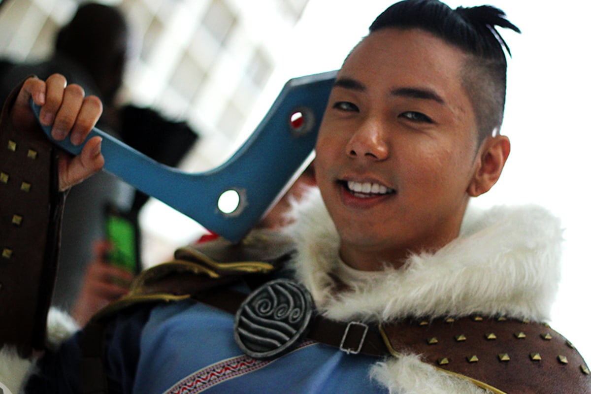 How to Pose for Great Cosplay Photos