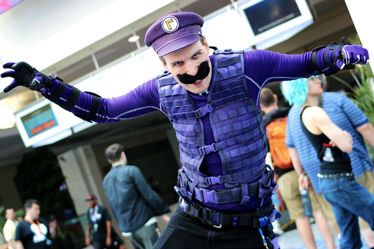 How to Pose for Great Cosplay Photos