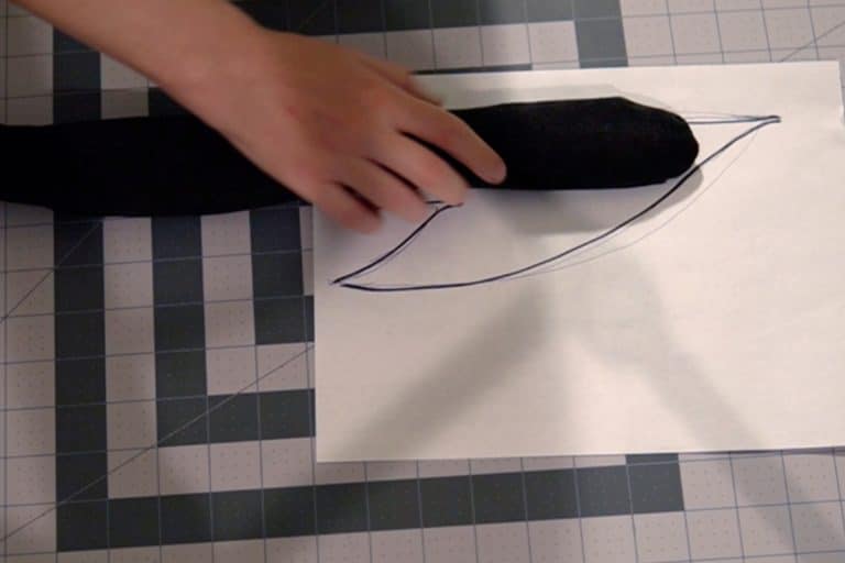 How to Make a Poseable Cosplay Tail for Cats and Tieflings