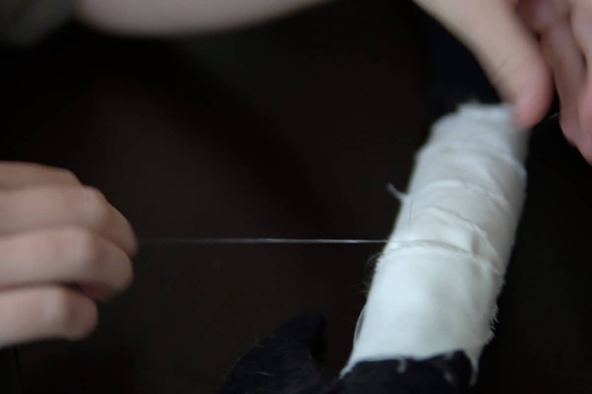 How to Make a Poseable Cosplay Tail for Cats and Tieflings