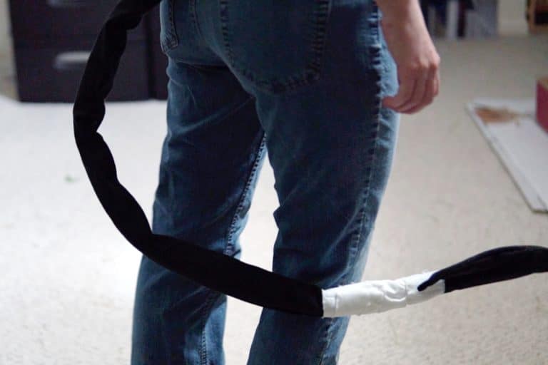 How to Make a Poseable Cosplay Tail for Cats and Tieflings
