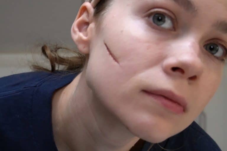 20 Expert Tips to Improve Your Cosplay and Stand Out in the Crowd