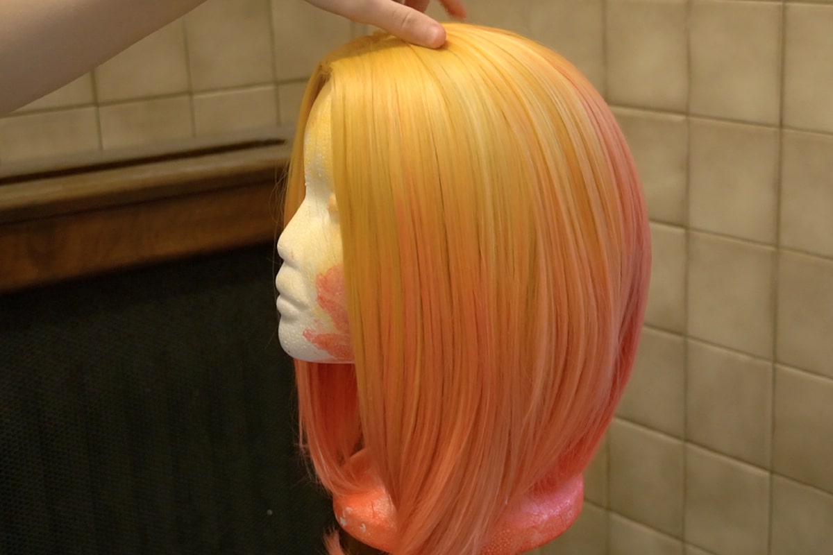 Tutorial: Dye a Synthetic Wig With Bold Colors for Costumes (gradient ...