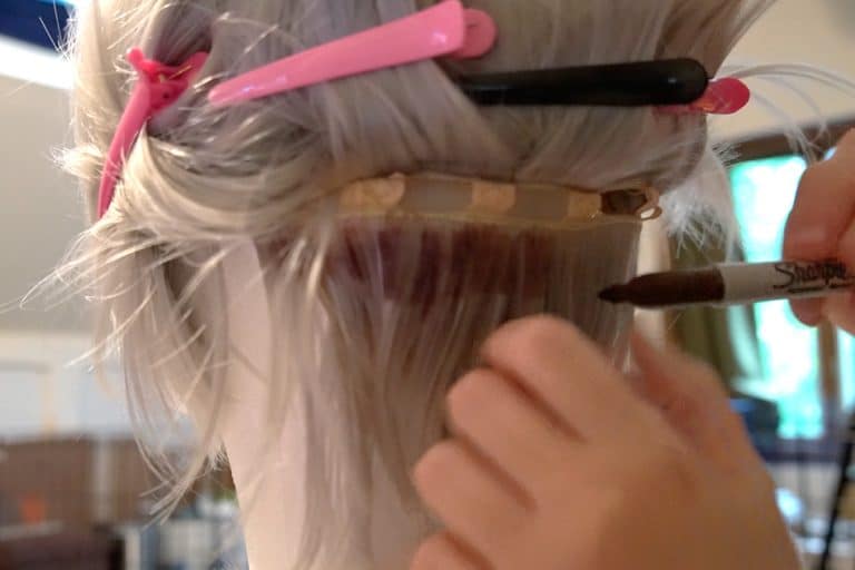 How to Dye a Synthetic Wig for Cosplay (gradient colors too!)