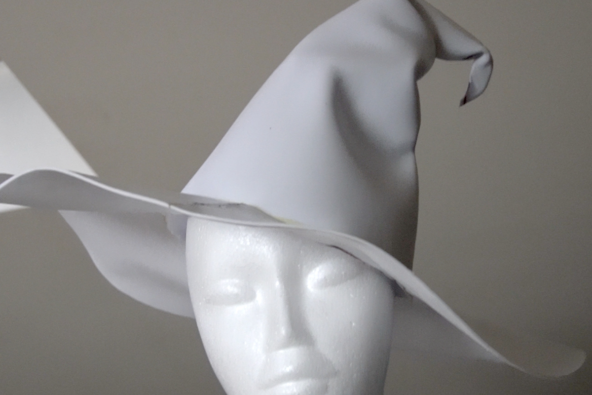 Tutorial: How to Make the Perfect Witch Hat for Cosplay or Halloween