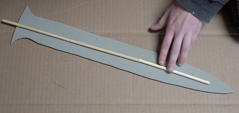 Tutorial: Cosplay Swords for Beginners