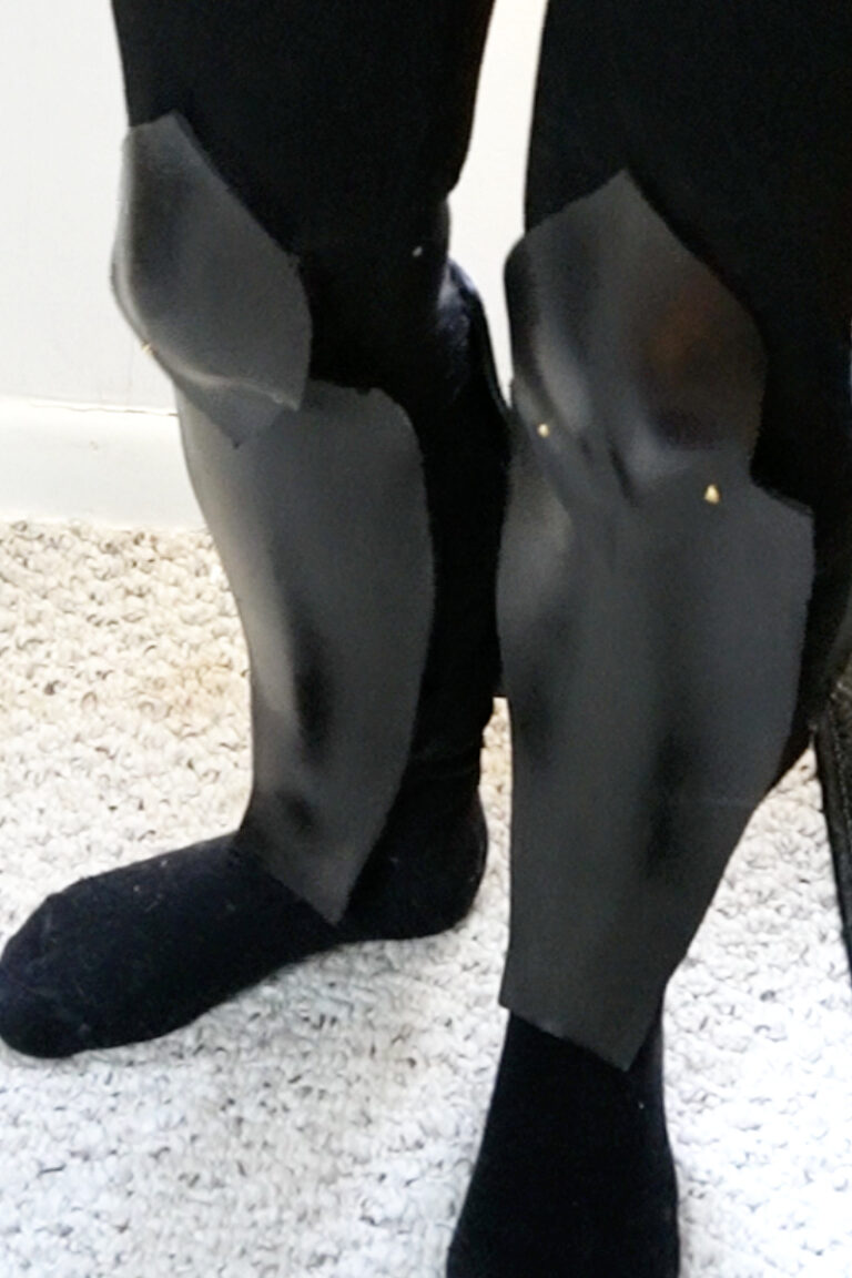 Cosplay Armor: How to Create Leg Armor with a Knee Guard